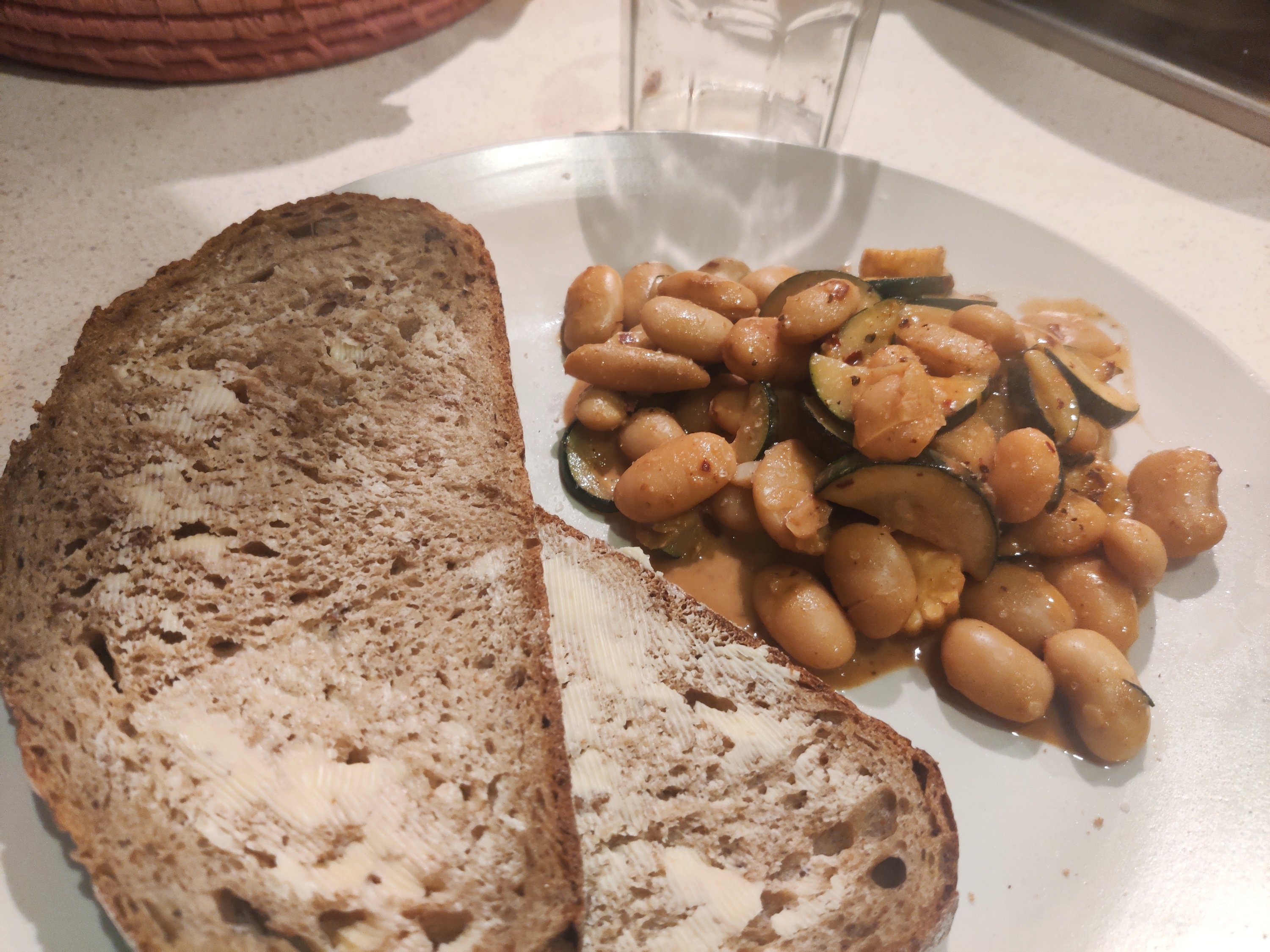 Creamy Courgette & Butter Beans – The Baking Nutritionist
